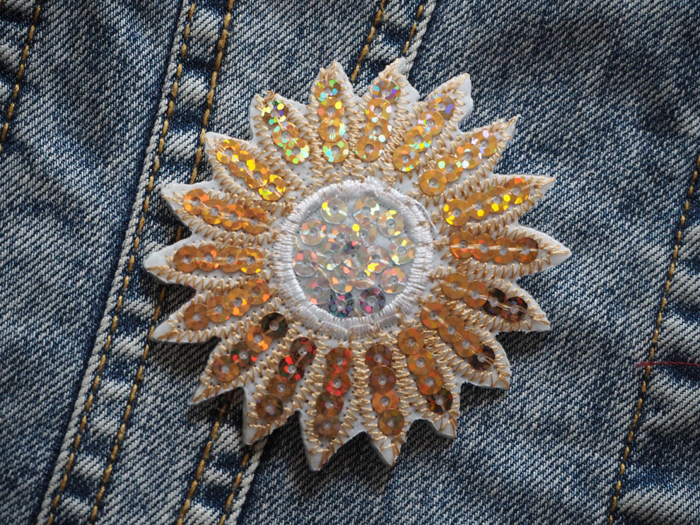 Golden Shining Flower Patch – IngridPatches