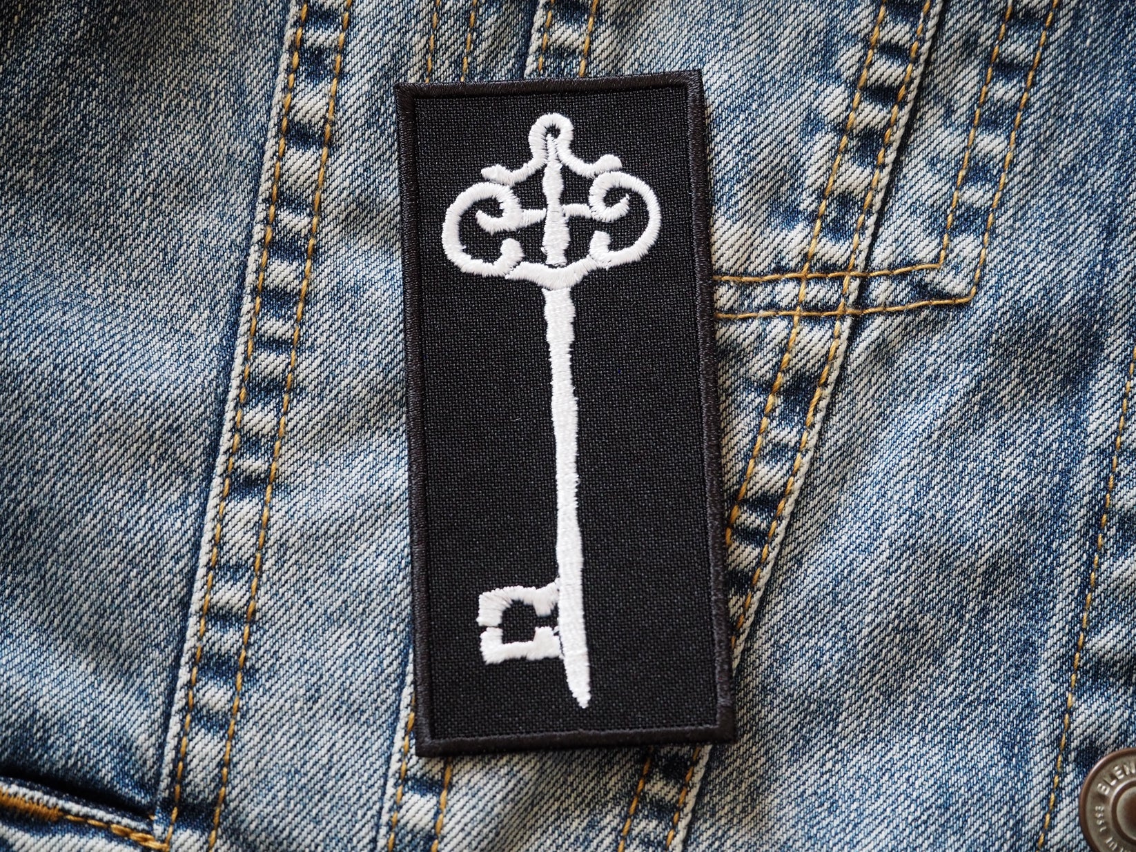 Occult Key Embroidered Patch – IngridPatches