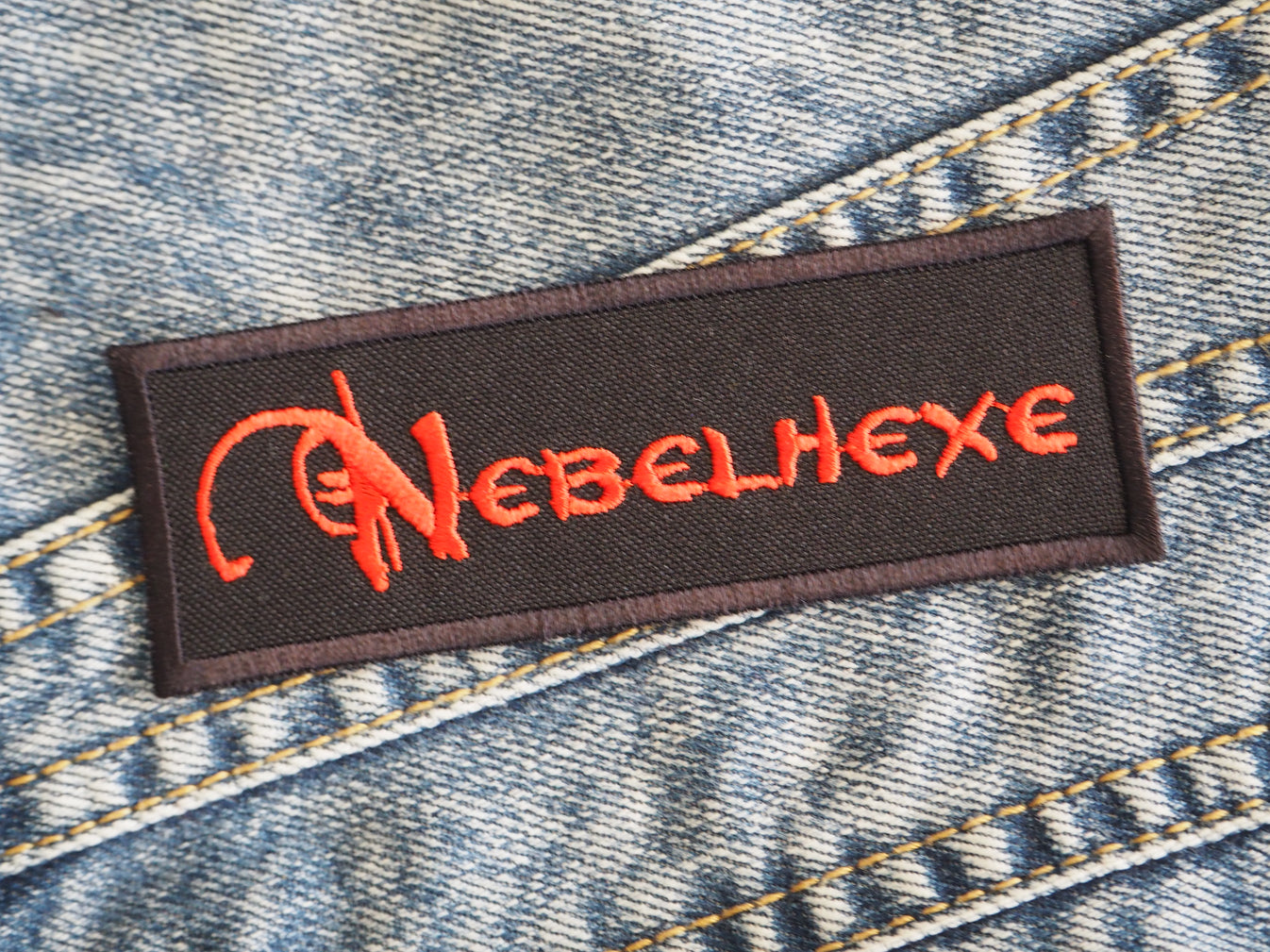 Nebelhexe Patch – IngridPatches